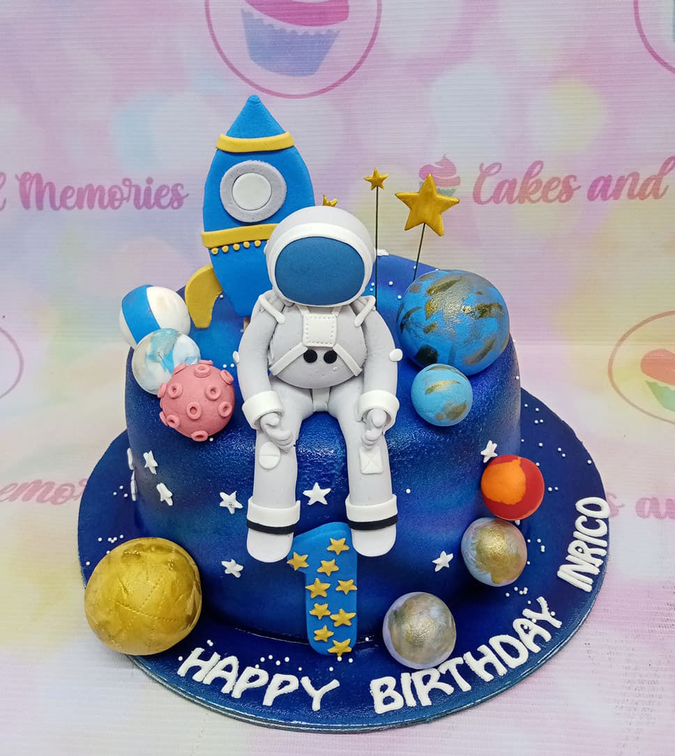Space Cake - 1134 – Cakes and Memories Bakeshop