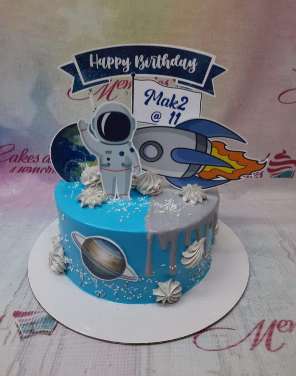 Space Cake - 1120 – Cakes and Memories Bakeshop